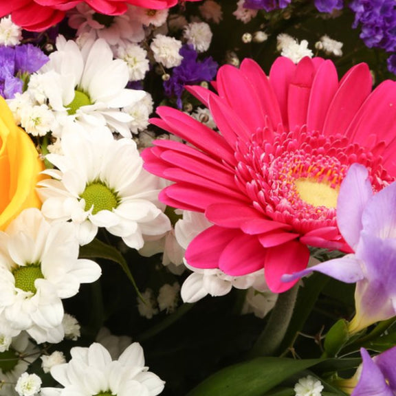 Birthday Balloon & Brilliant Blooms Bouquet – Happy Days Factory